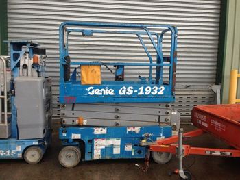 Genie GS1932 Narrow Electric Scissor Lift | Statewide Access ...